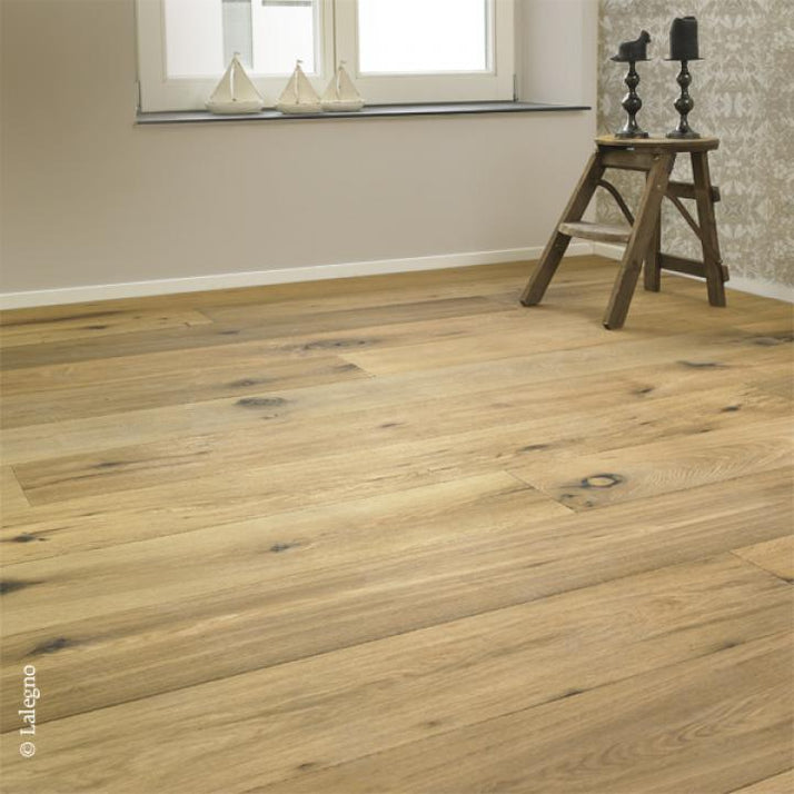 904 - ENGINEERED OAK SMOKED DISTRESSED & OILED — Elite Tiles LTD
